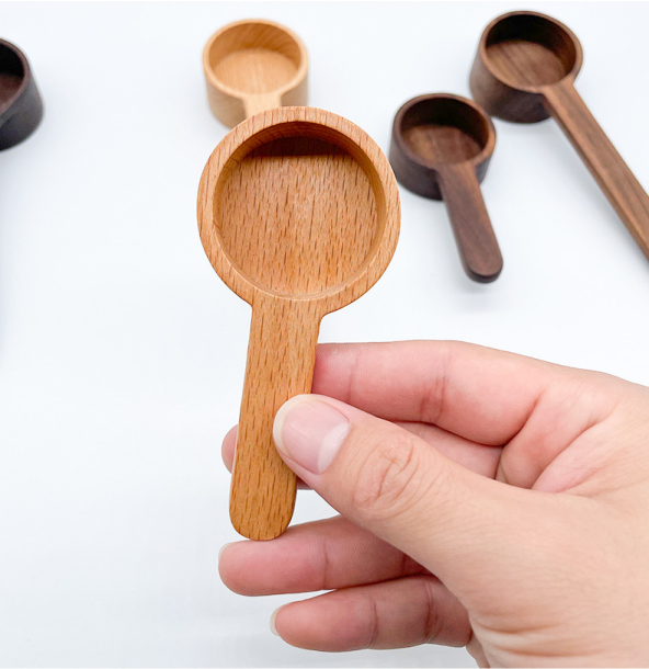 WOOD SPOON LIGHT BROWN – Coffee Blends Zone